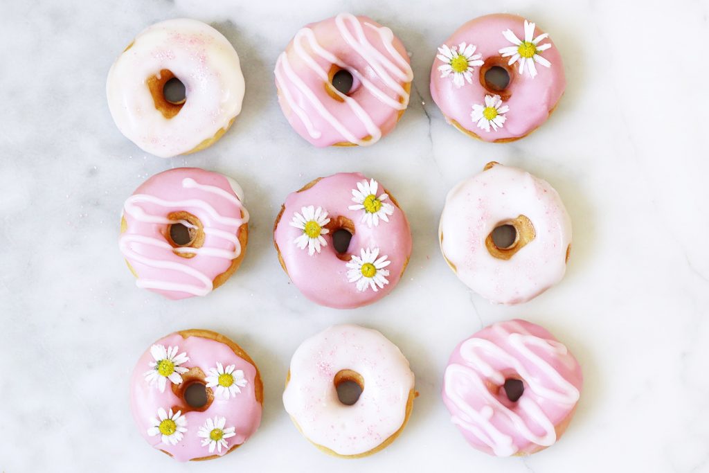 Donut Rezept: DIY Donuts backen und verzieren