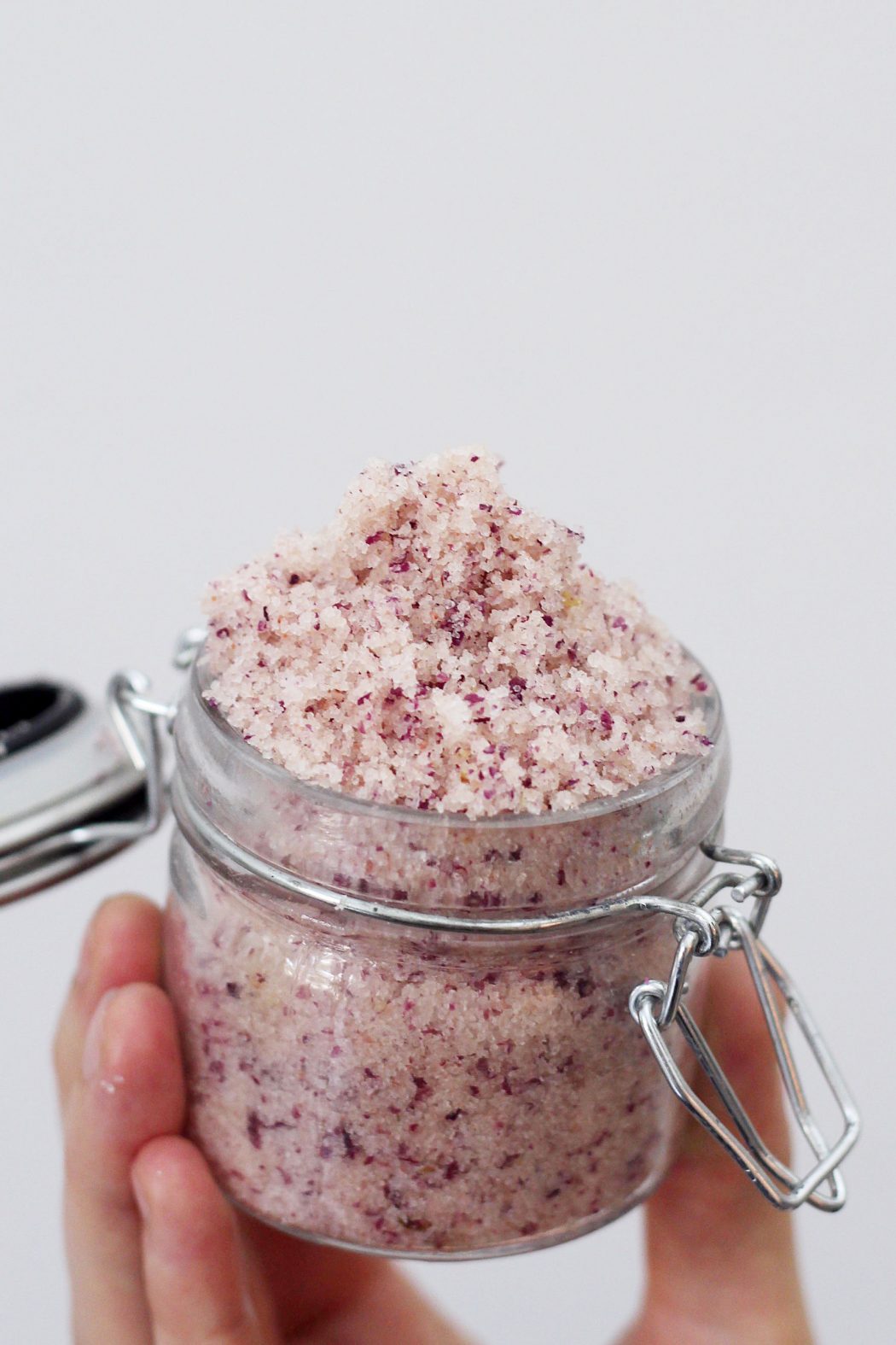 DIY Körperpeeling mit Rose-Mandel Duft Selbermachen