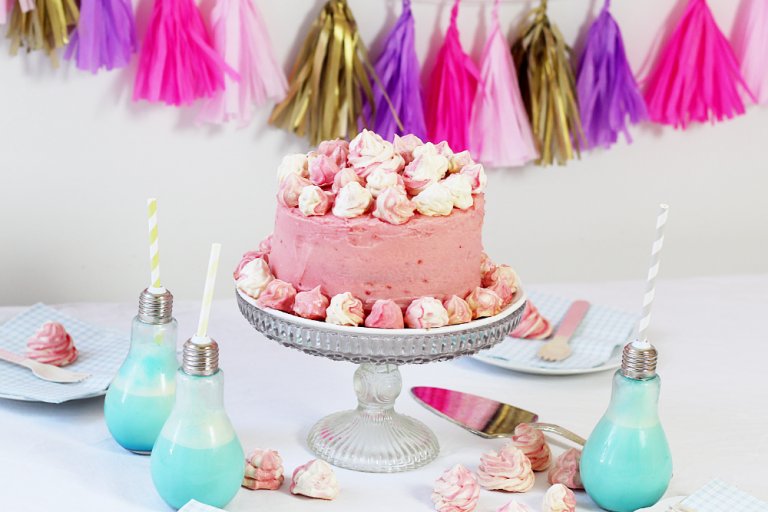 Ombre Torte in pink backen – einfaches Rezept
